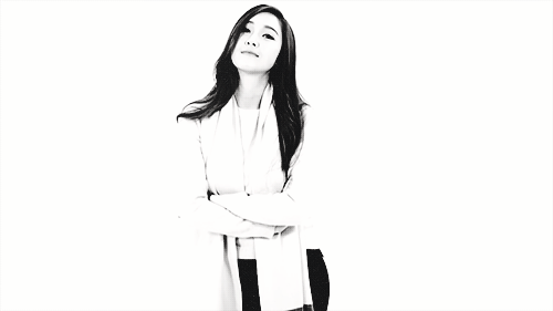 郑秀妍黑白酷帅气霸气女神gif动图_动态图_表情包下载_SOOGIF