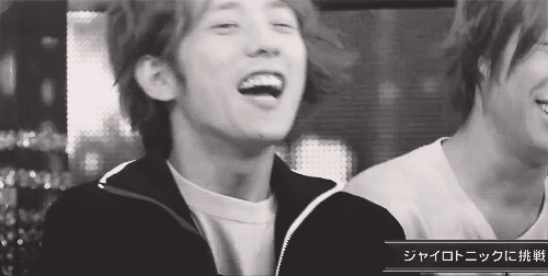 开心曚眼黑白gif动图_动态图_表情包下载_SOOGIF